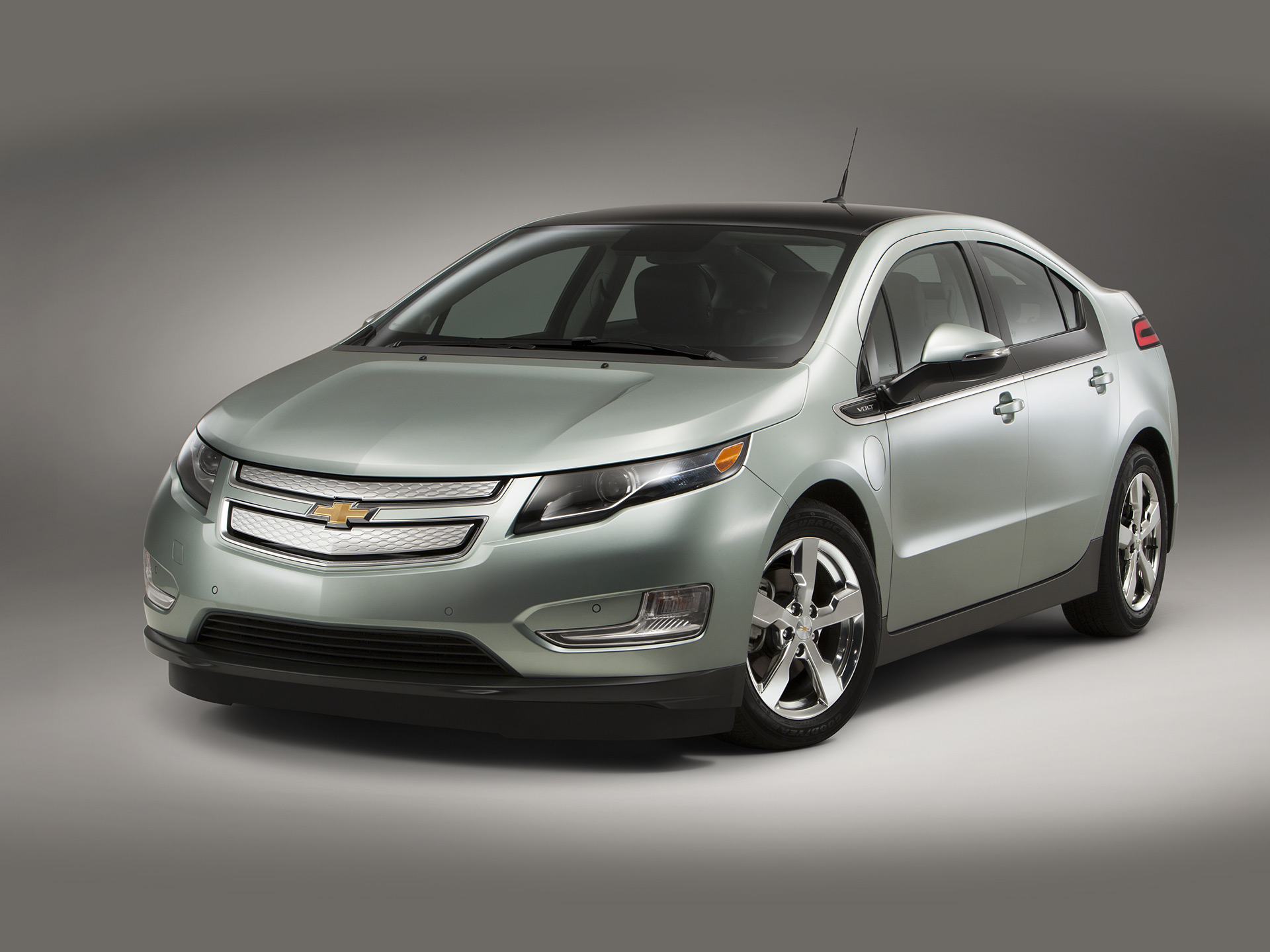 Download Chevrolet Vehicle Chevrolet Volt HD Wallpaper