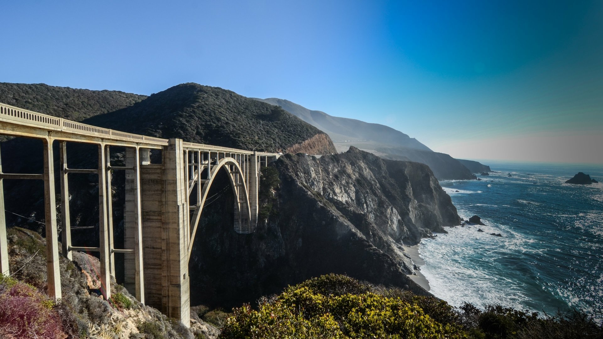 4K Ultra HD Seascape Wallpaper — Majestic Man-Made Arch Bridge ...