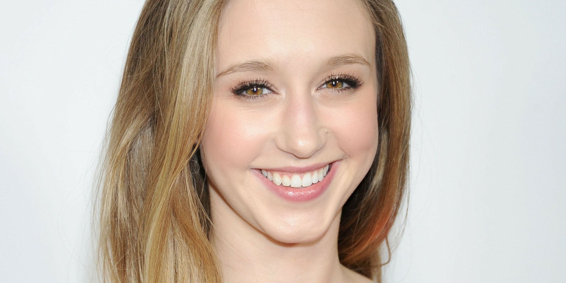 Taissa Farmiga HD Celebrity Wallpaper – Bright Smile Spotlight