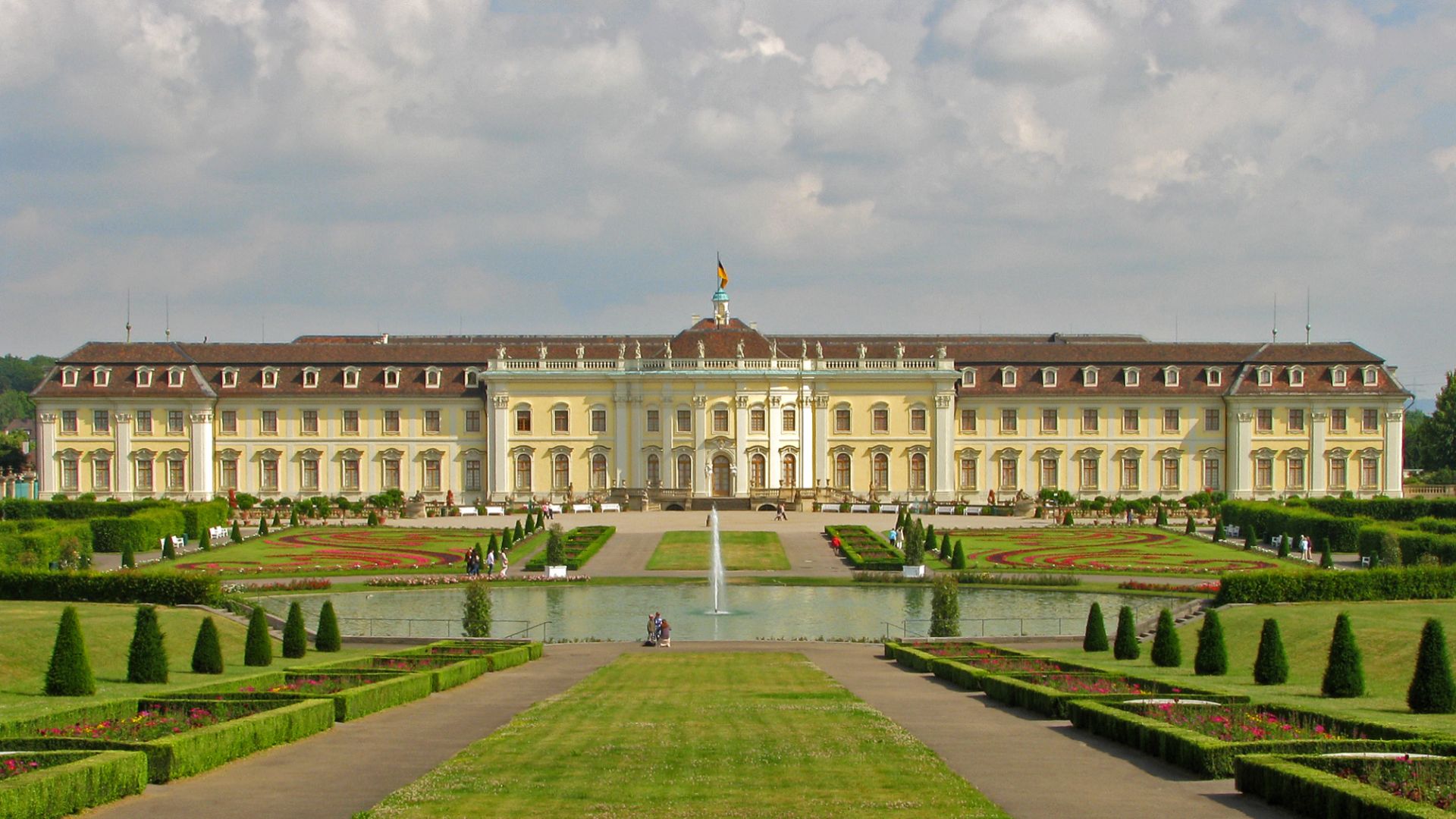 Ludwigsburg Palace HD Wallpaper