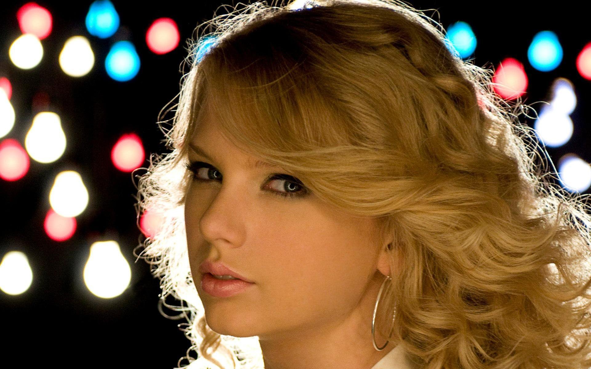Download Music Taylor Swift HD Wallpaper
