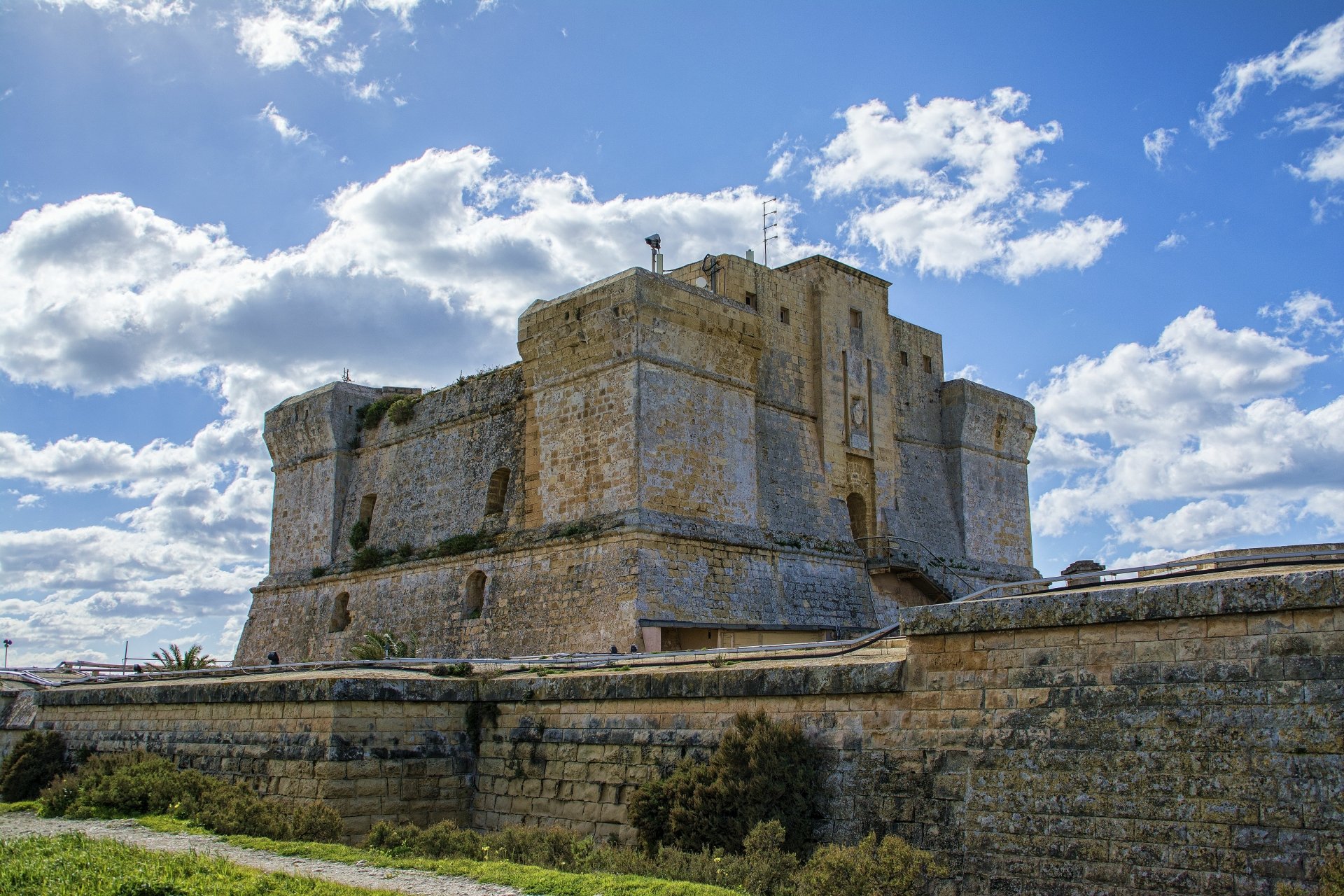 Download Man Made Fort San Lucian 4k Ultra HD Wallpaper | 6000x4000 ...
