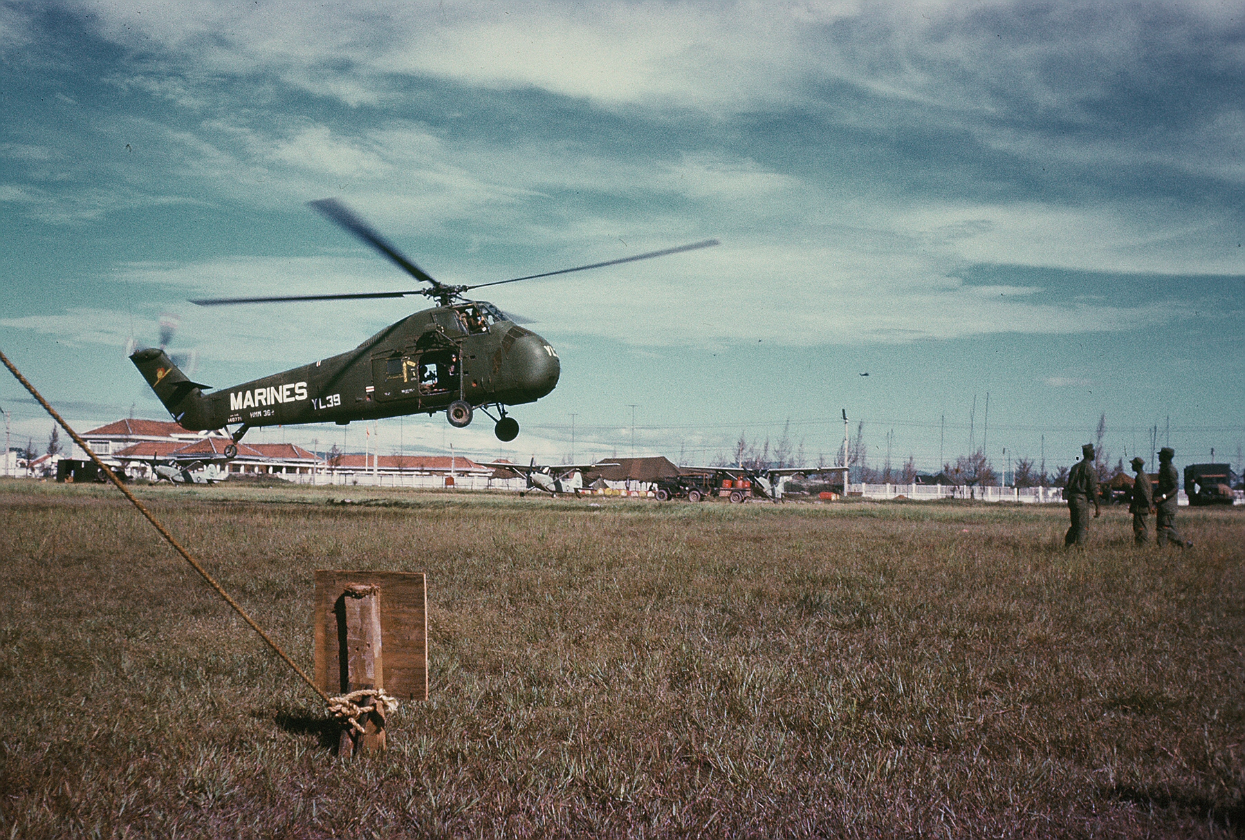 Download Military Sikorsky H-34 Wallpaper