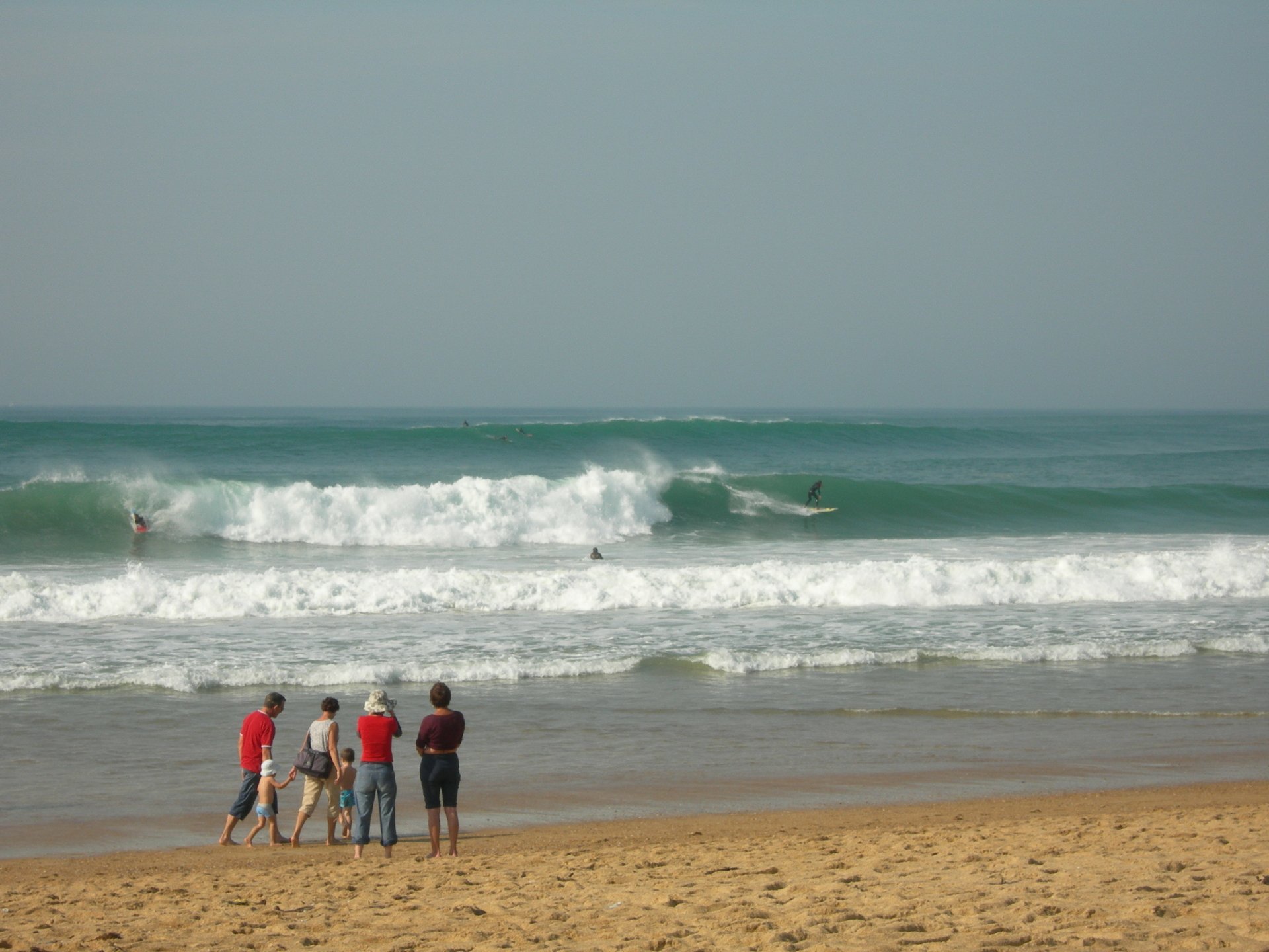 Download Surfing Sports HD Wallpaper