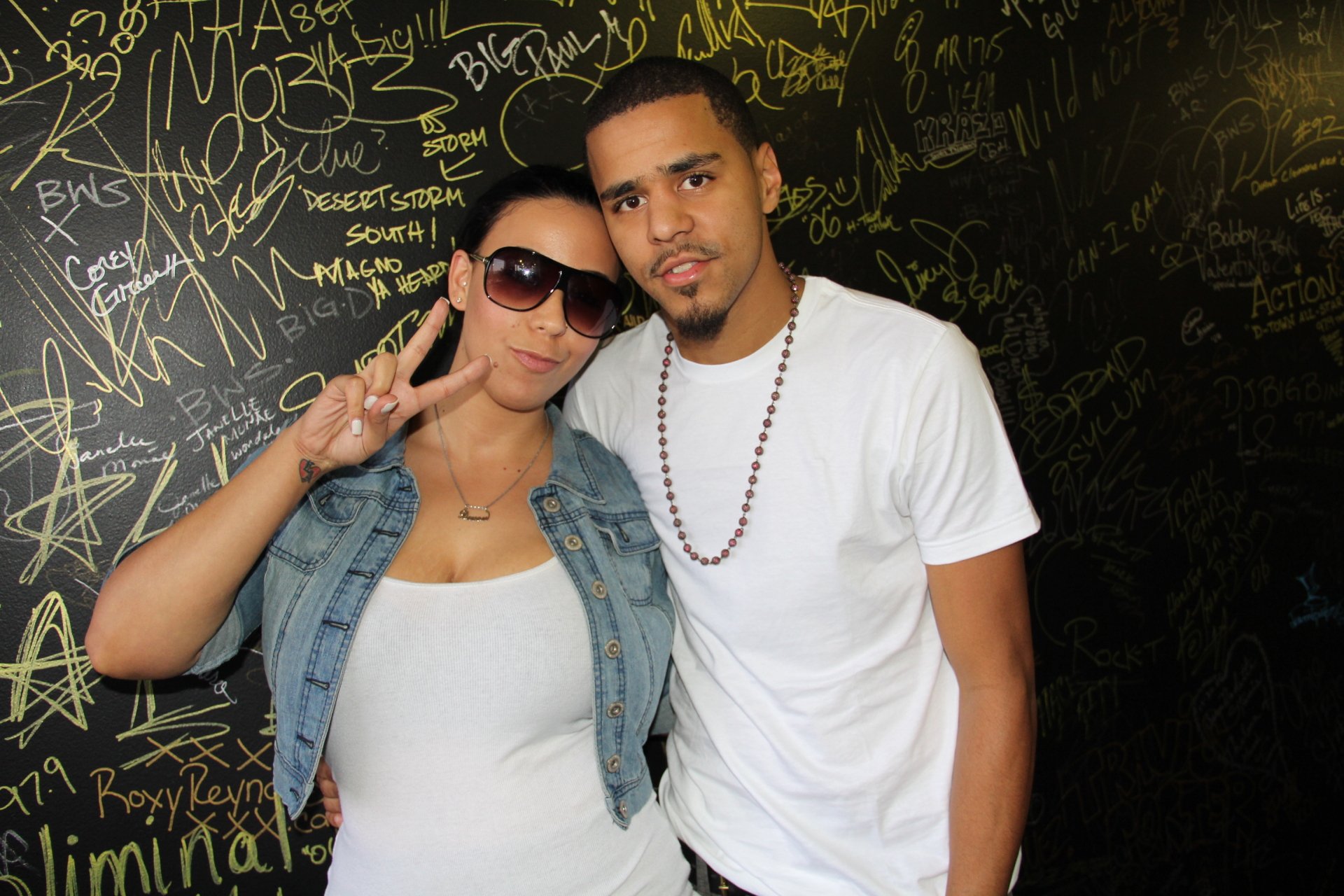 Download Music J. Cole HD Wallpaper