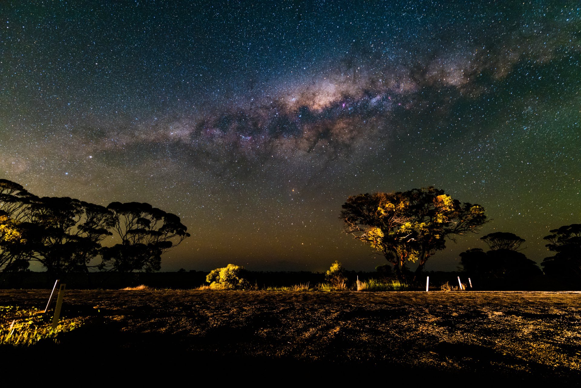 Starlit Milky Way: A 4K Ultra HD Night Landscape