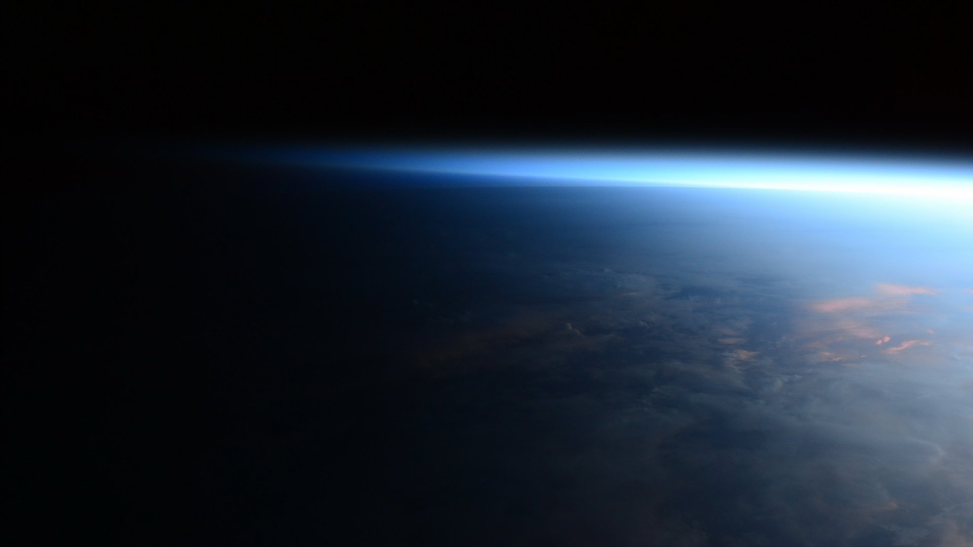 Earth Horizon — 2K Quad HD Nature Wallpaper | 2560x1440 | Wallpaper Abyss