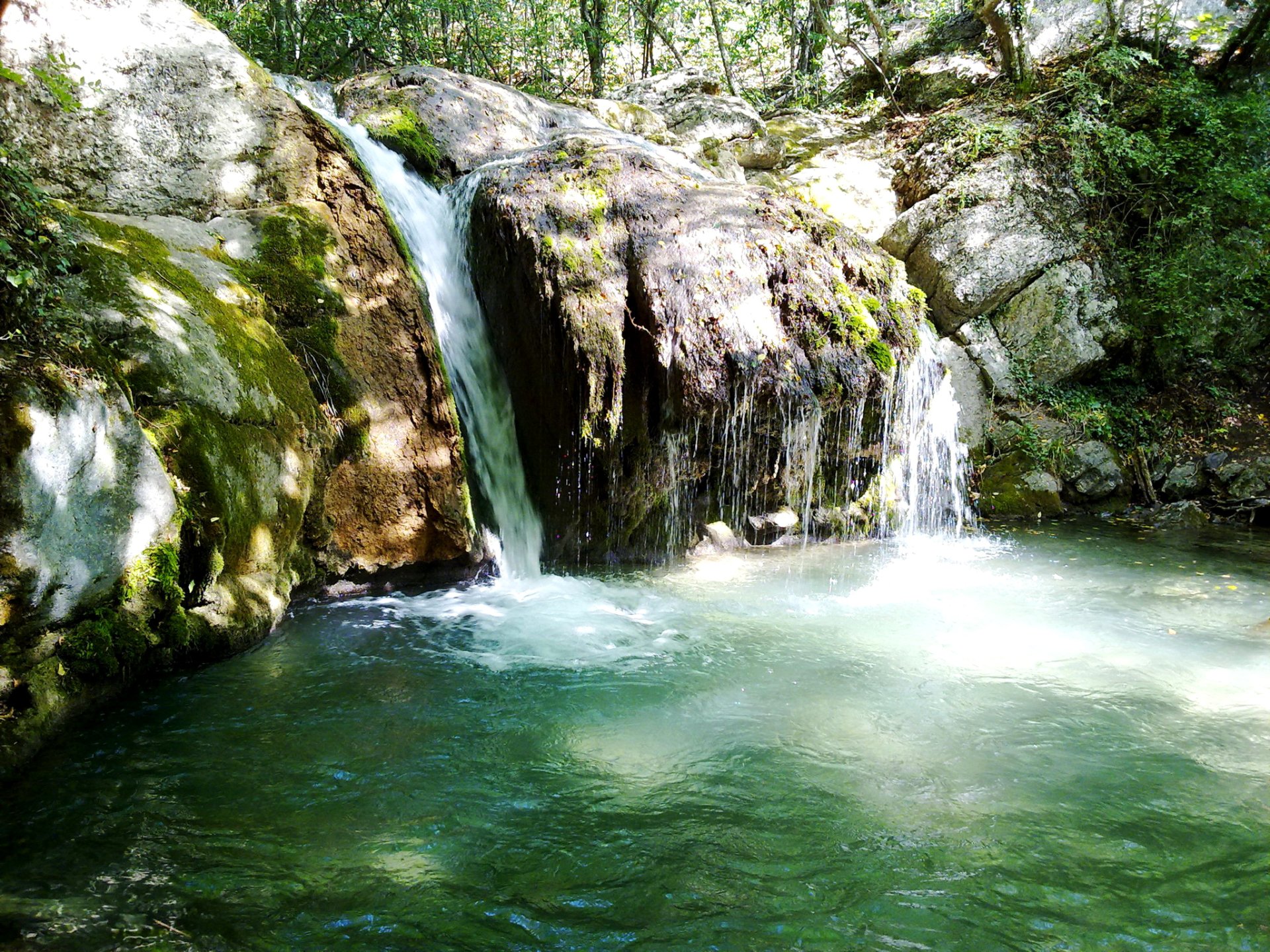 Download Nature Waterfall HD Wallpaper | 2048x1536 | Wallpaper Abyss