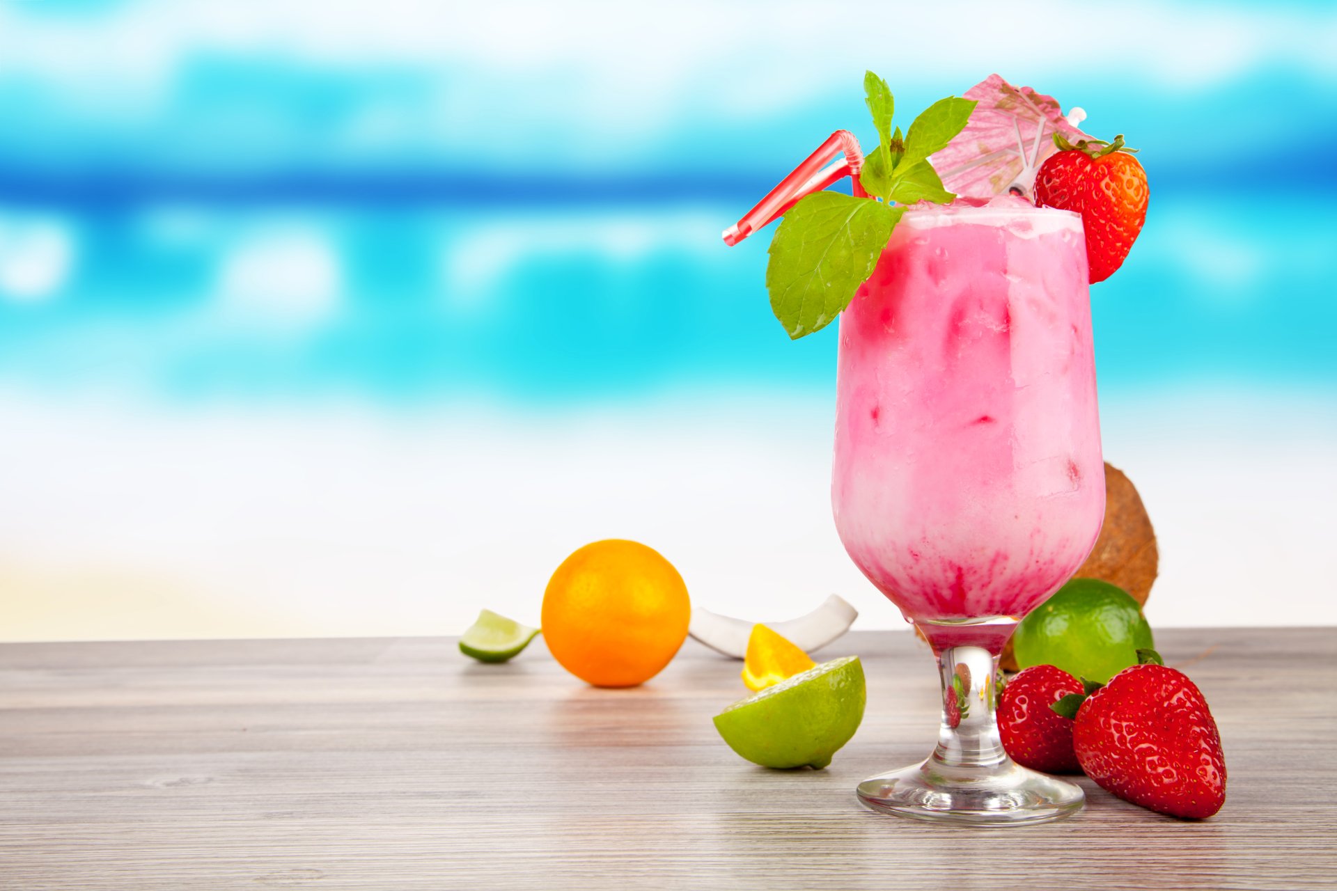 Download Strawberry Glass Summer Drink Food Cocktail 4k Ultra HD Wallpaper