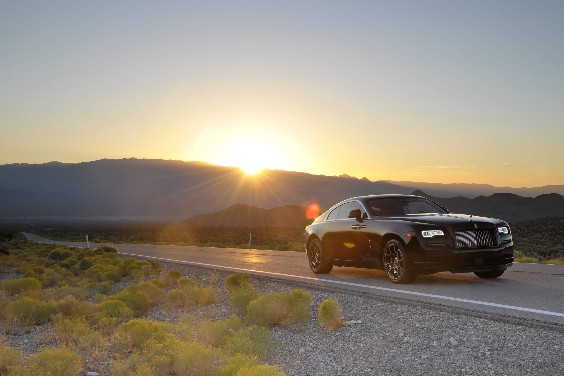 Midnight Rolls-Royce Wraith — 4K Ultra HD Sunset Road Wallpaper ...