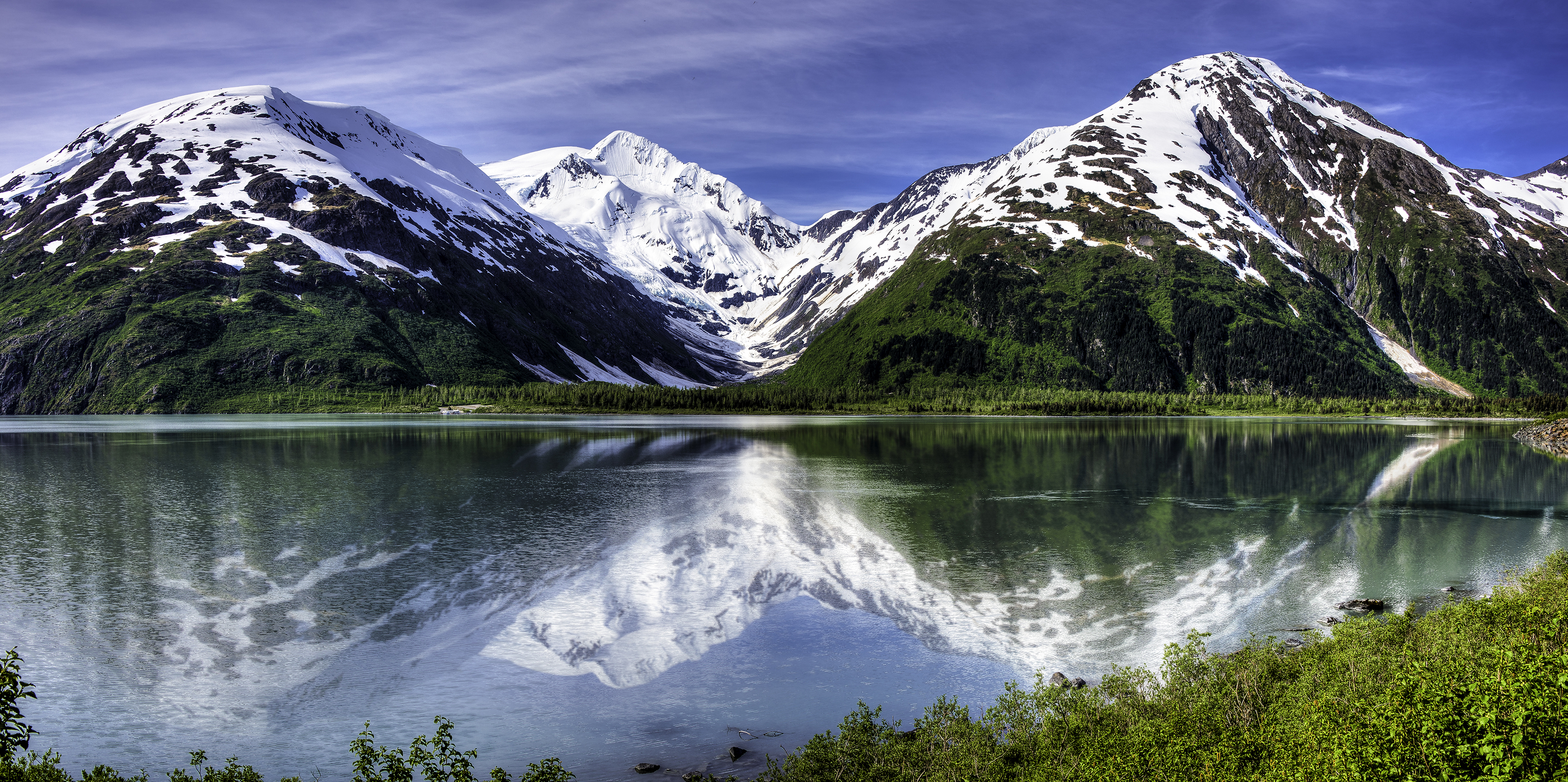 Alaska's Portage Lake: Majestic Mountain Reflections in HD Nature Splendor