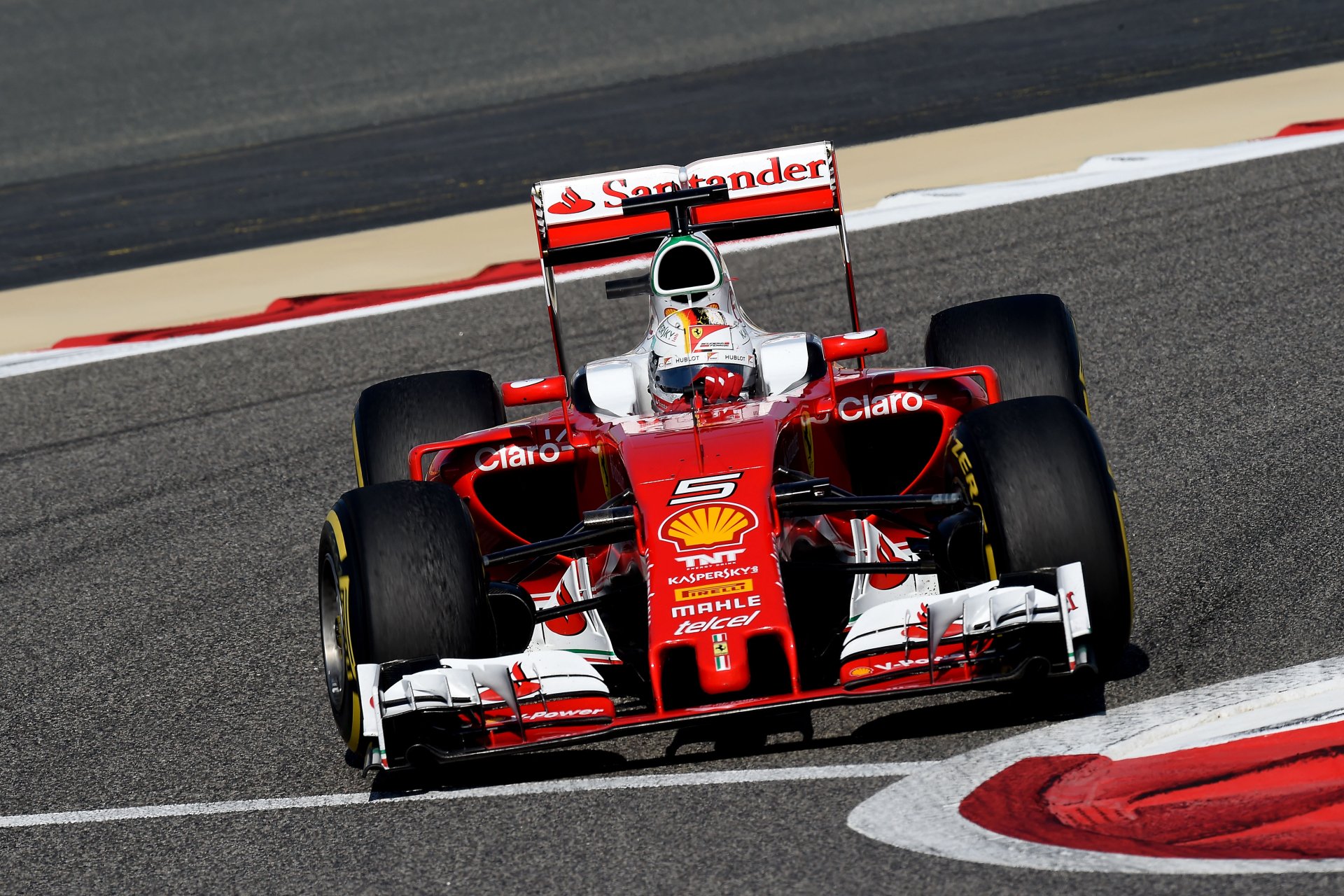 Download F1 Race Car Vehicle Ferrari SF16-H 4k Ultra HD Wallpaper