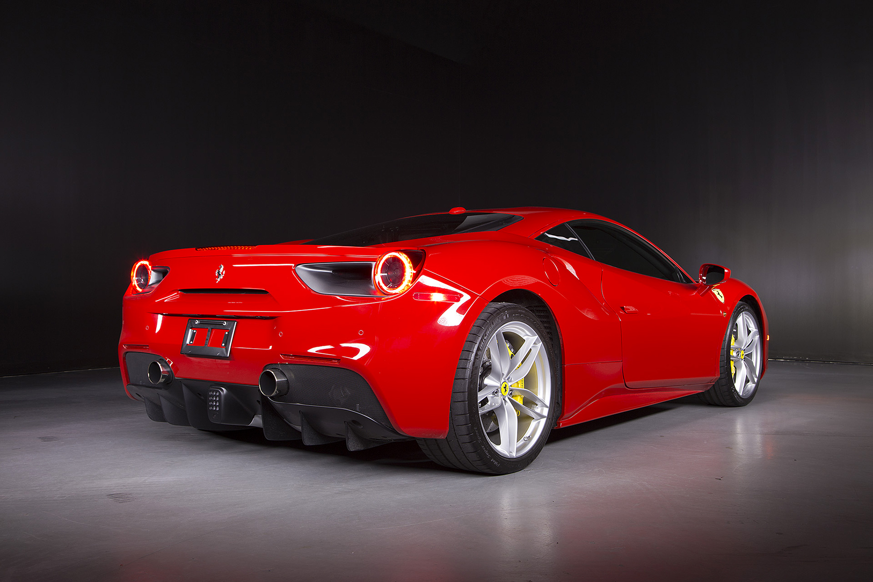 Download Supercar Ferrari 488 GTB Vehicle Ferrari 488 Wallpaper