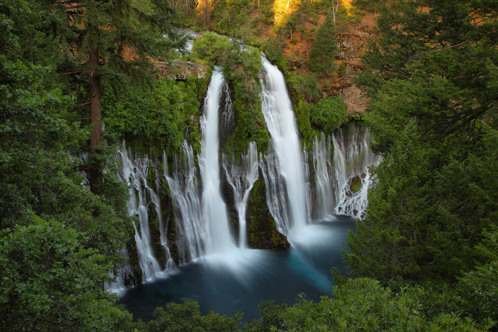 Download California McArthur-Burney Falls Memorial State Park Waterfall ...