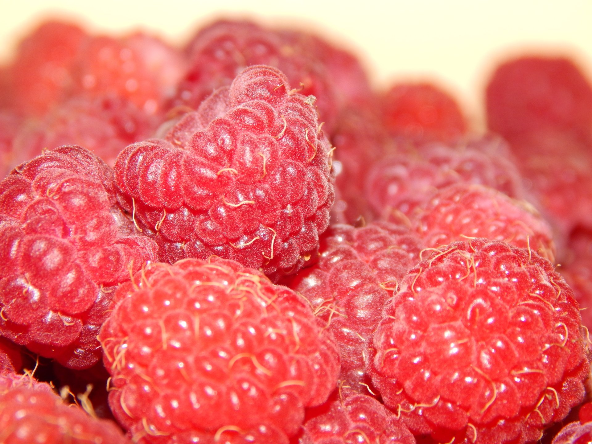 Download Fruit Berry Food Raspberry 4k Ultra HD Wallpaper