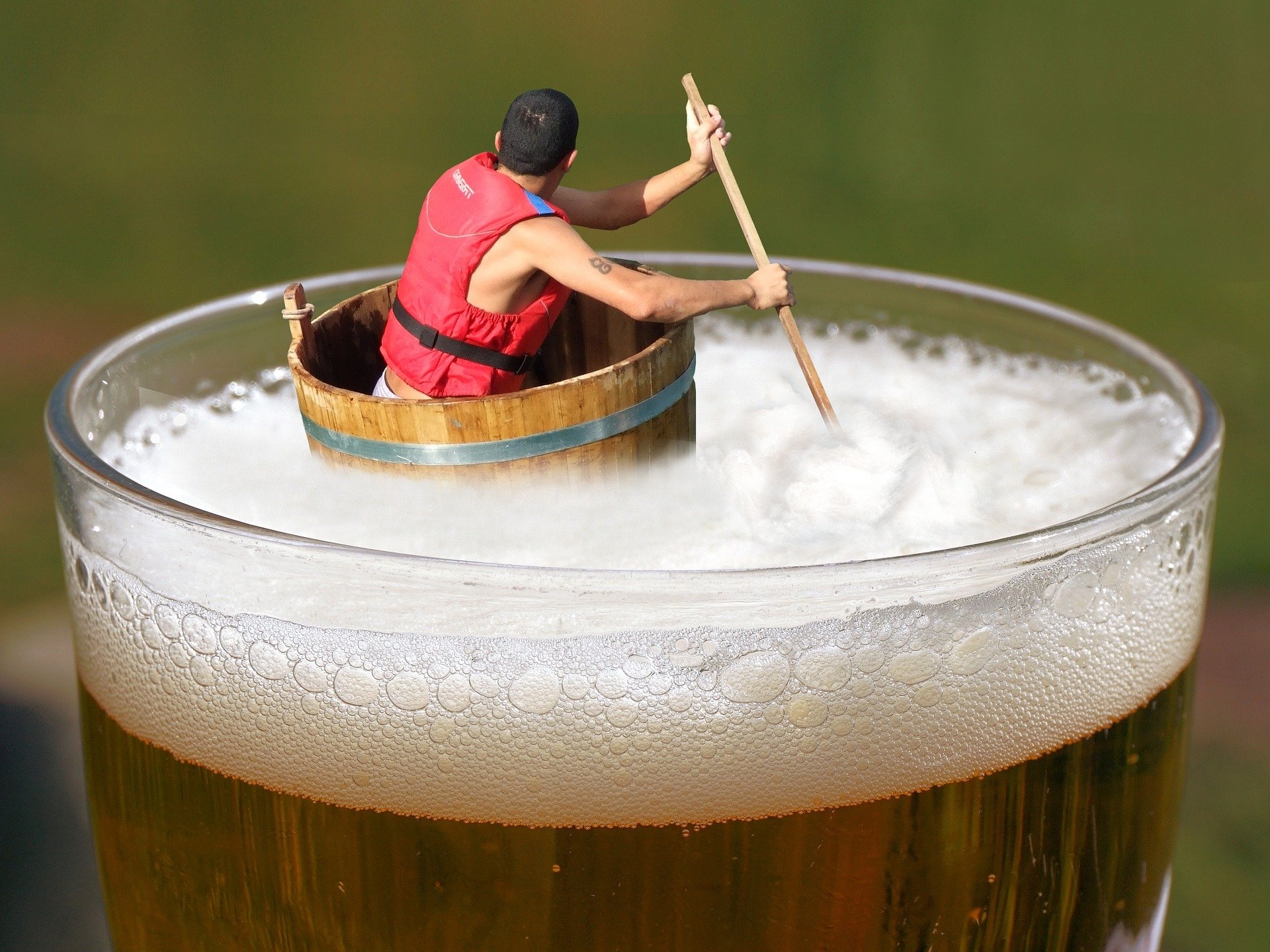 Epic Brew Voyage: Creative Beer Photography in HD