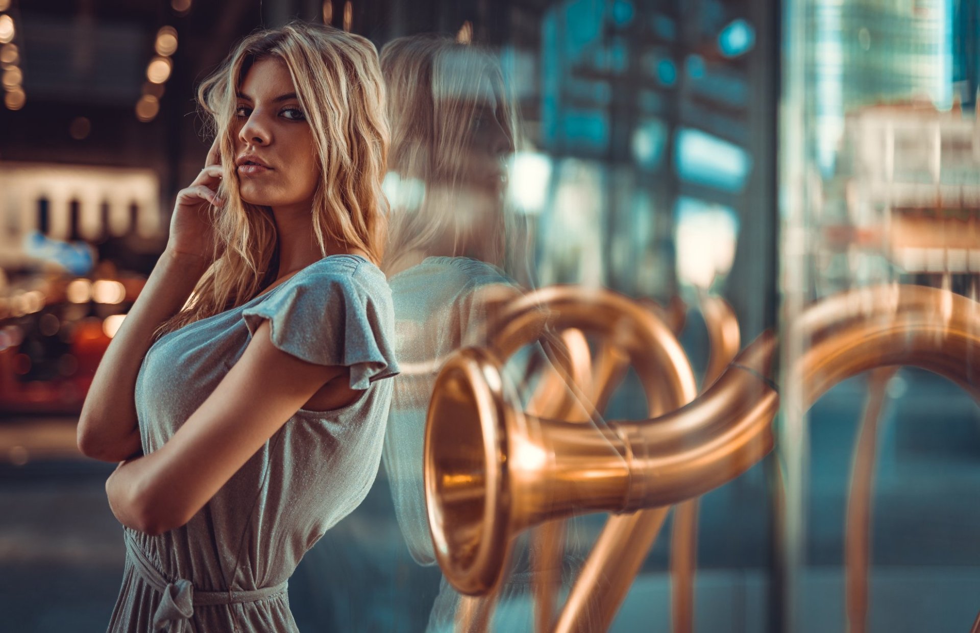 Download Reflection Blonde Woman Model HD Wallpaper | 1980x1279 ...