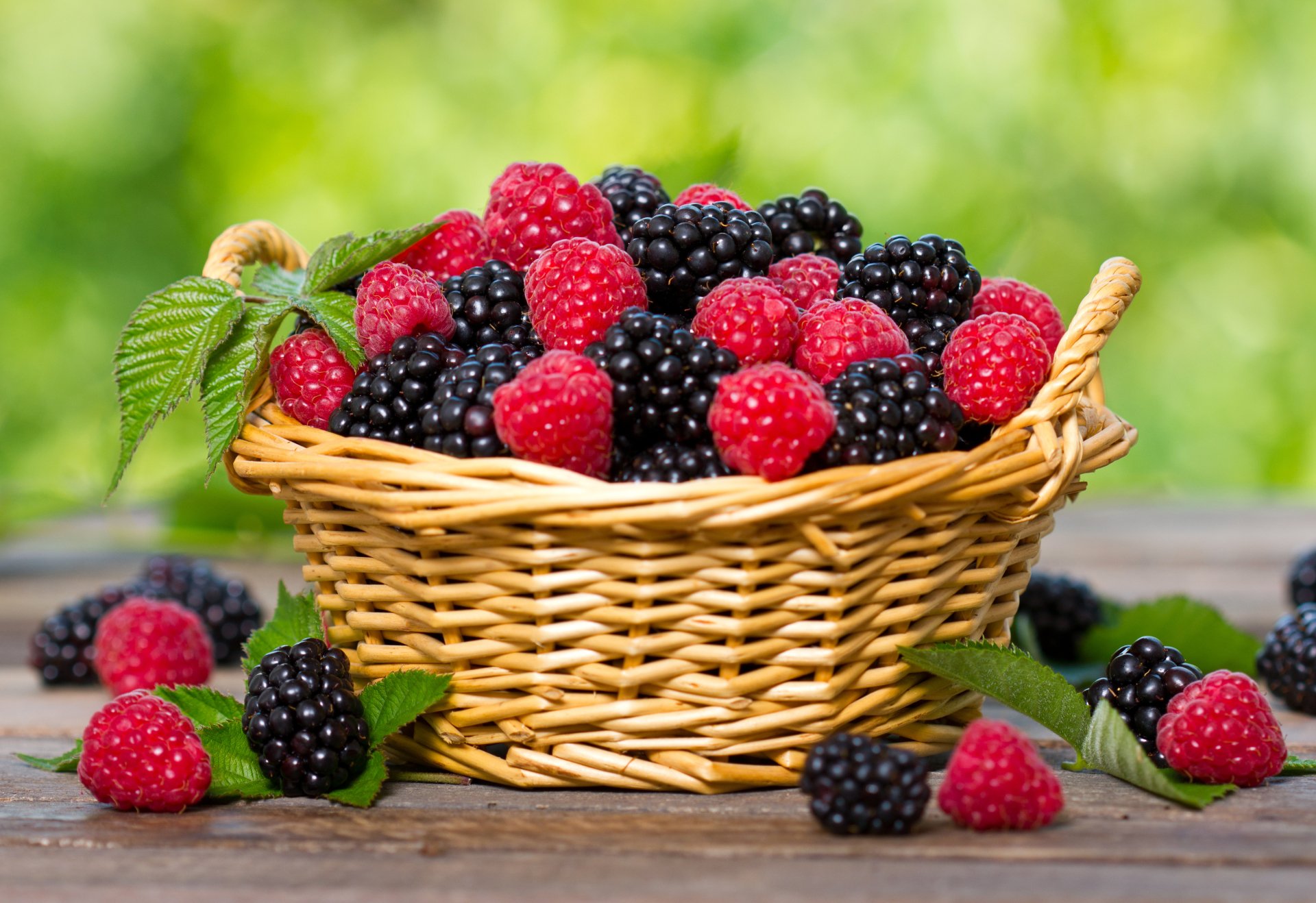 Download Blackberry Raspberry Basket Still Life Fruit Food Berry 4k ...