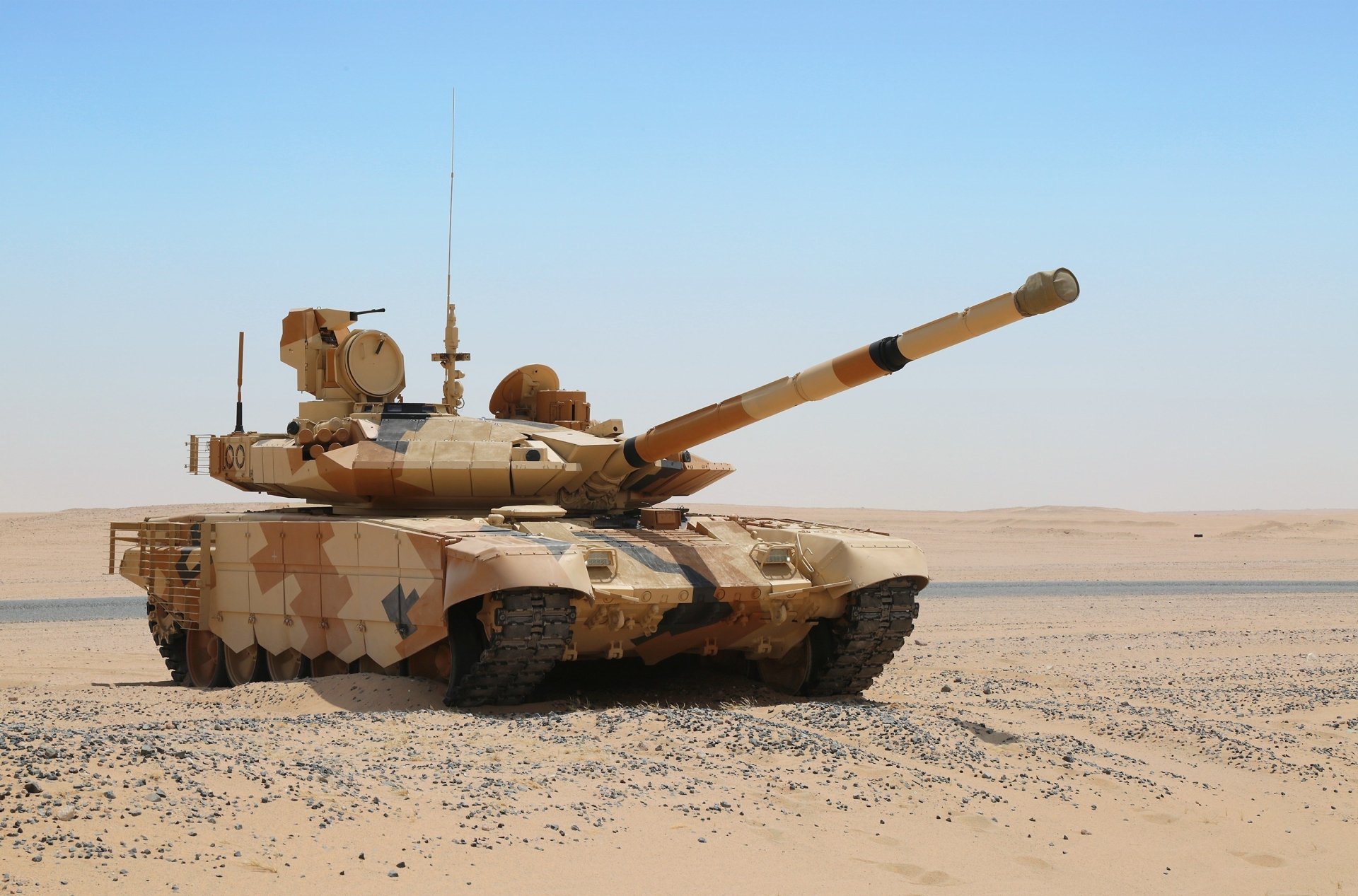 T-90 Tank in Desert – HD Military Power Wallpaper