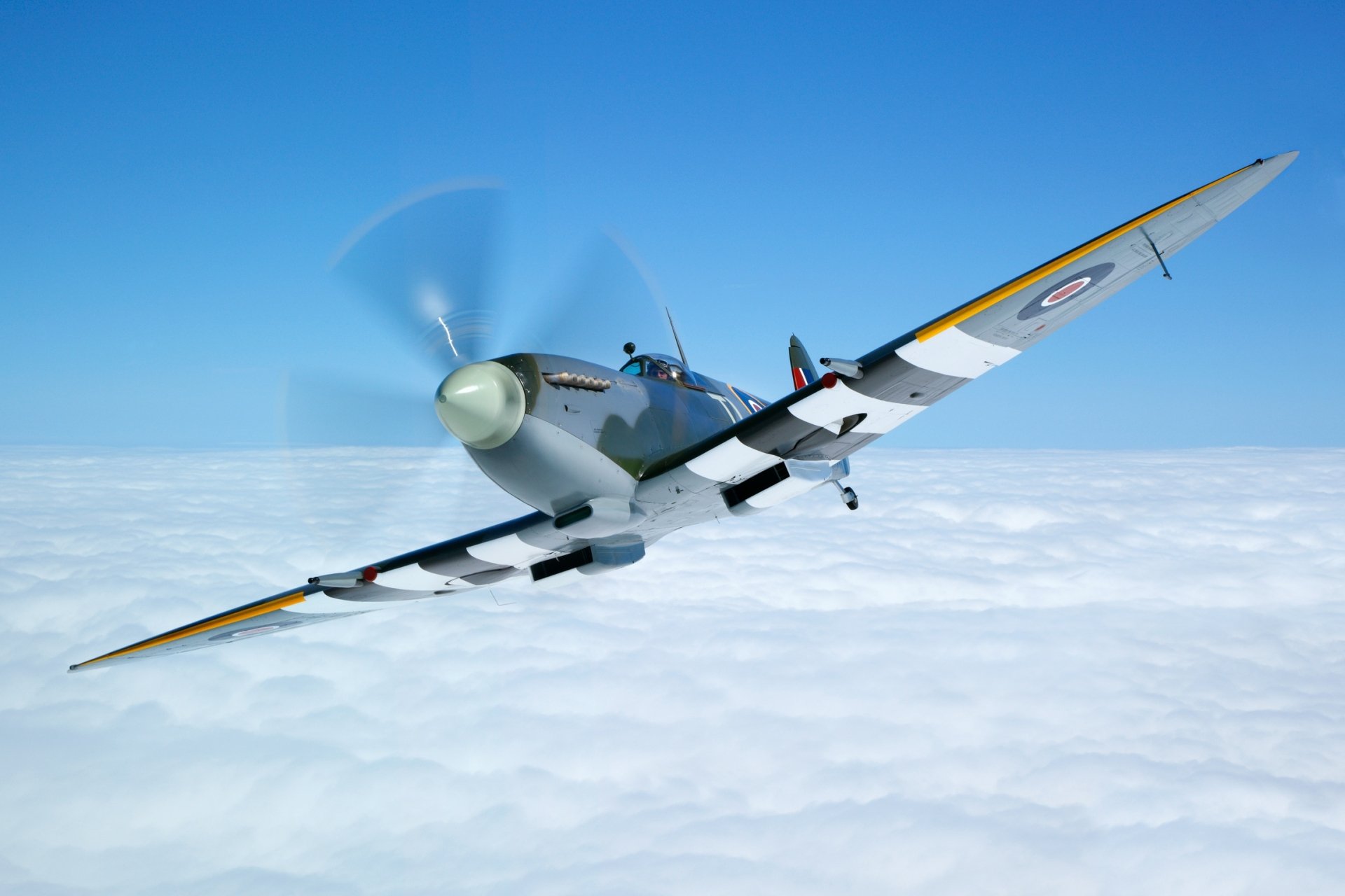 Supermarine Spitfire Soars: HD Military Warplane Wallpaper