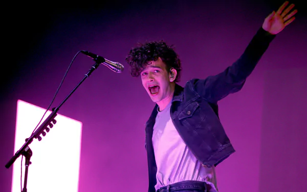 [10+] The 1975 Wallpapers